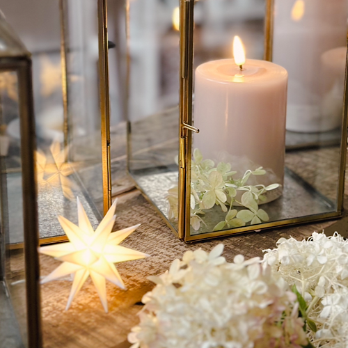 LED Leuchtstern/ Baby-Stern 18 Zacken, weiß Ø 8cm mit Batteriefach und ...